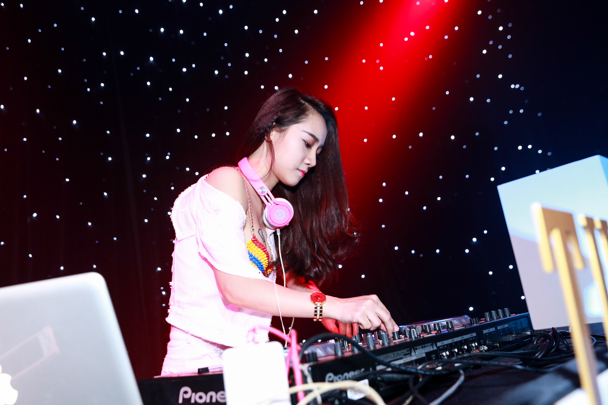 HỖ TRỢ DJ TỪ A đến Z - CHẮP CÁNH CHO ĐAM MÊ DJ VƯƠN ĐẾN ĐỈNH CAO - Phạm ...