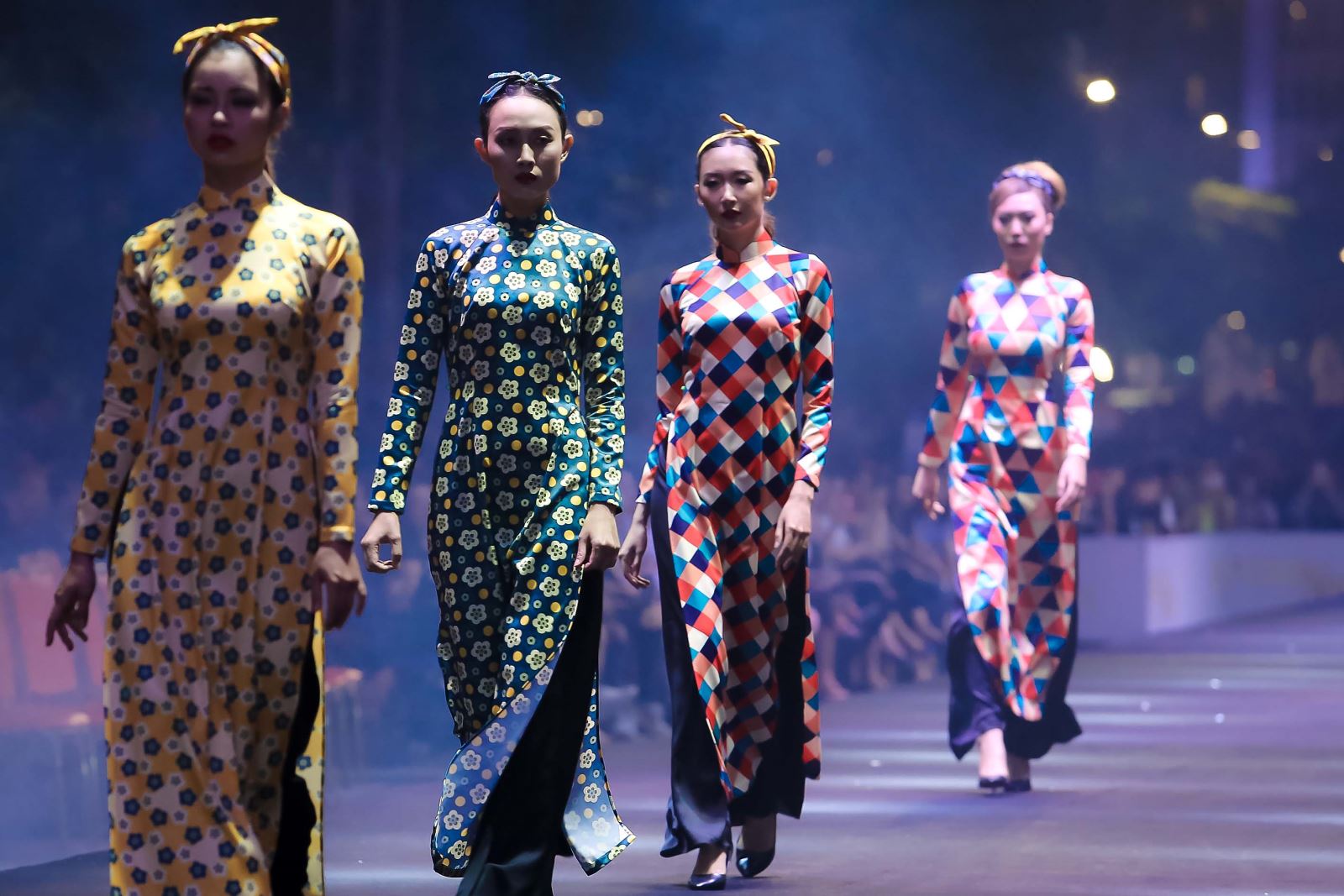 CUNG CẤP MODEL / CHO THUÊ MODEL BIỂU DIỄN - Phạm Gia Media